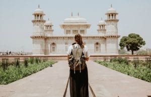 10 Consejos para Viajar Sola a India: ¿Es Seguro ir a India siendo Mujer?