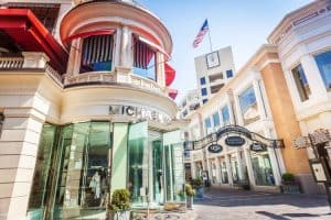 8 Best Places for Shopping in California (2024 Guide)